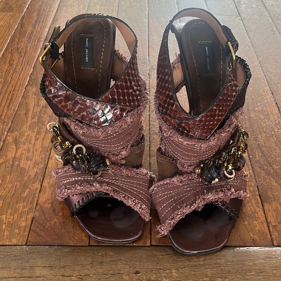 Marc Jacobs | Shoes | Authentic Classy Unique Brown Marc Jacobs Sandal ...